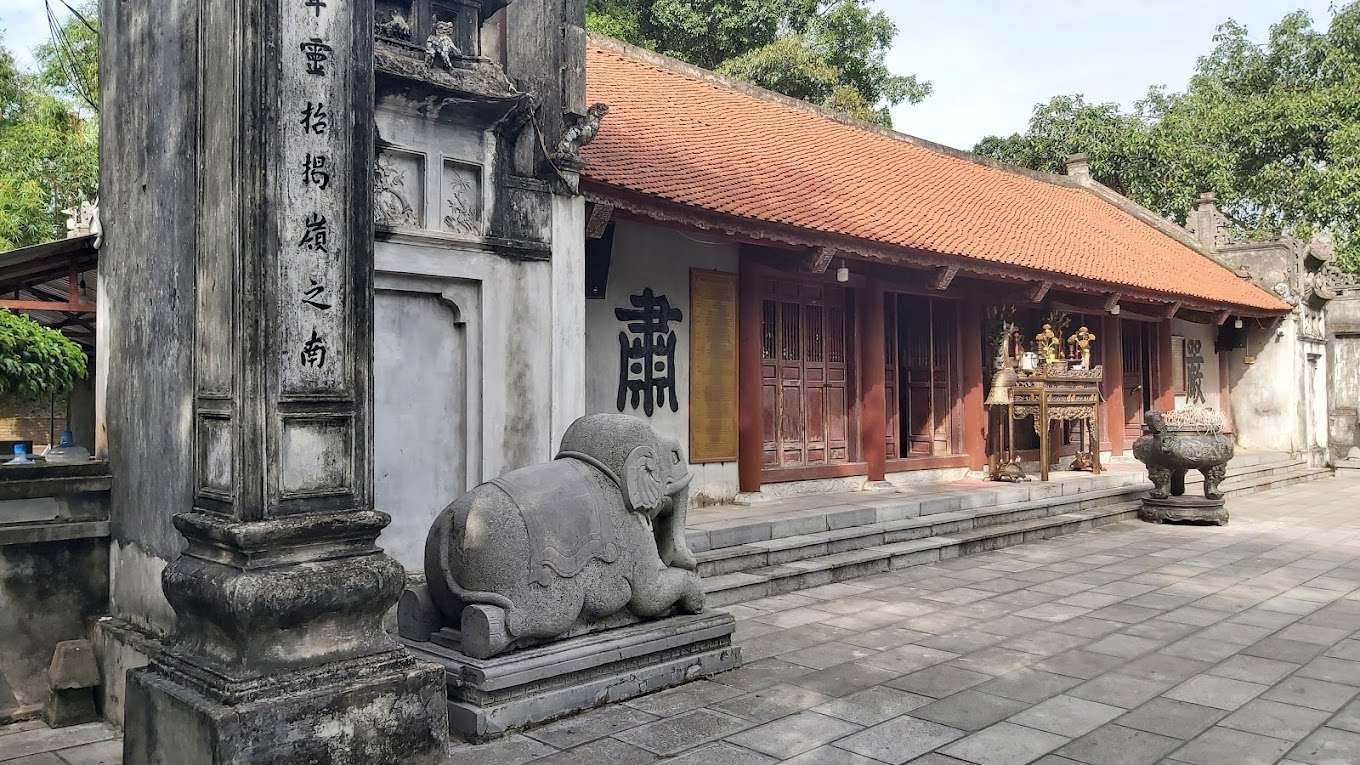 Đền Hai Bà Trưng: Điểm du lịch văn hoá tâm linh giữa lòng thủ đô