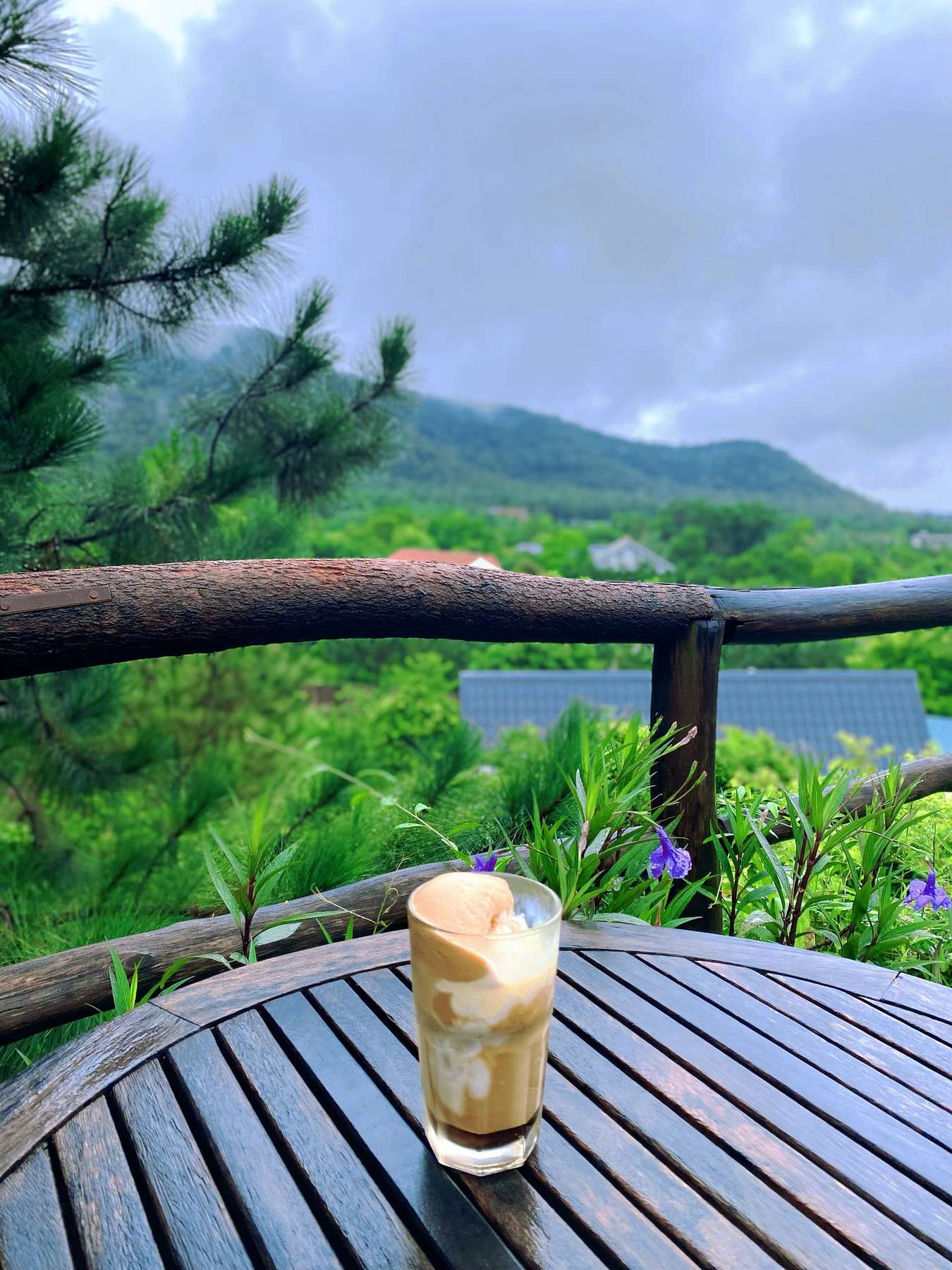 Leo núi Hàm Lợn – Tưởng không hay mà hay không tưởng