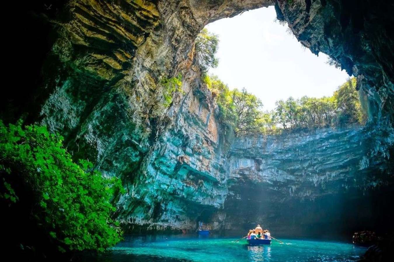 Hang Trạ Ang Quảng Bình - điểm đến thú vị của tín đồ du lịch