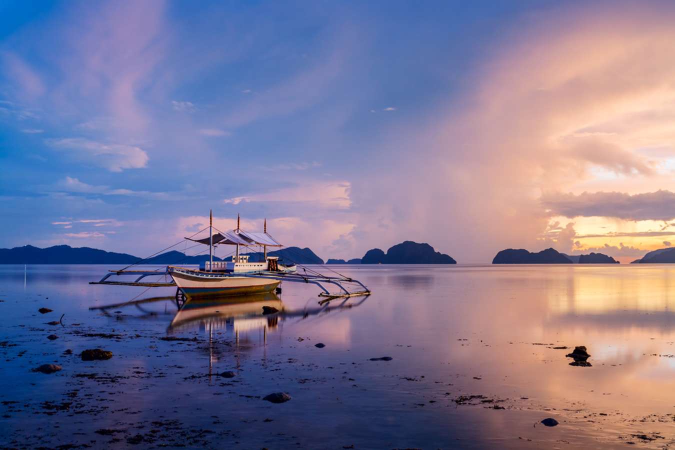 El Nido, Palawan Travel Guide: Top Things to Do & Places to Visit