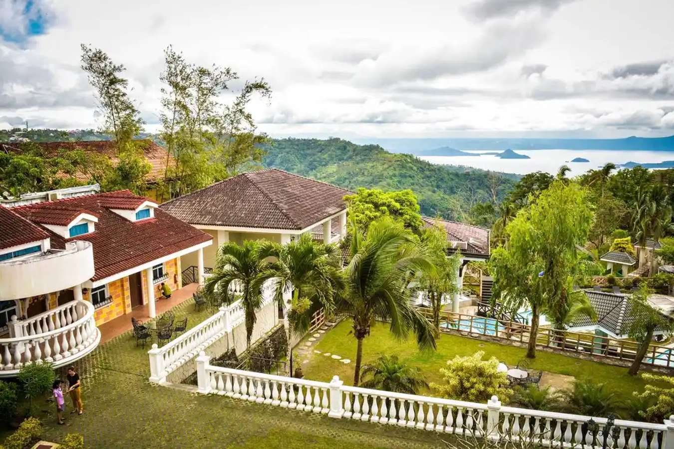 Best Hotels For Tagaytay Staycation