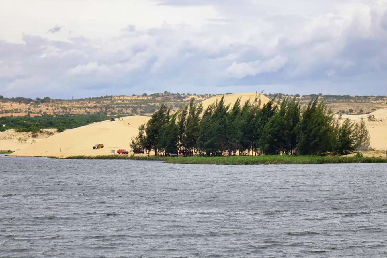 Tháp Po Dam – cụm đền tháp Champa đặc biệt ở Bình Thuận