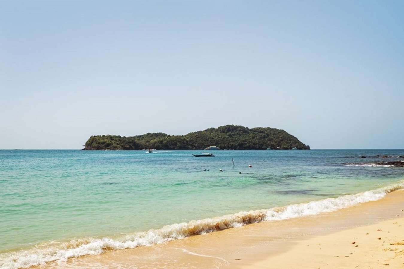 Hòn Mây Rút: Kinh nghiệm du lịch bạn cần biết từ Traveloka