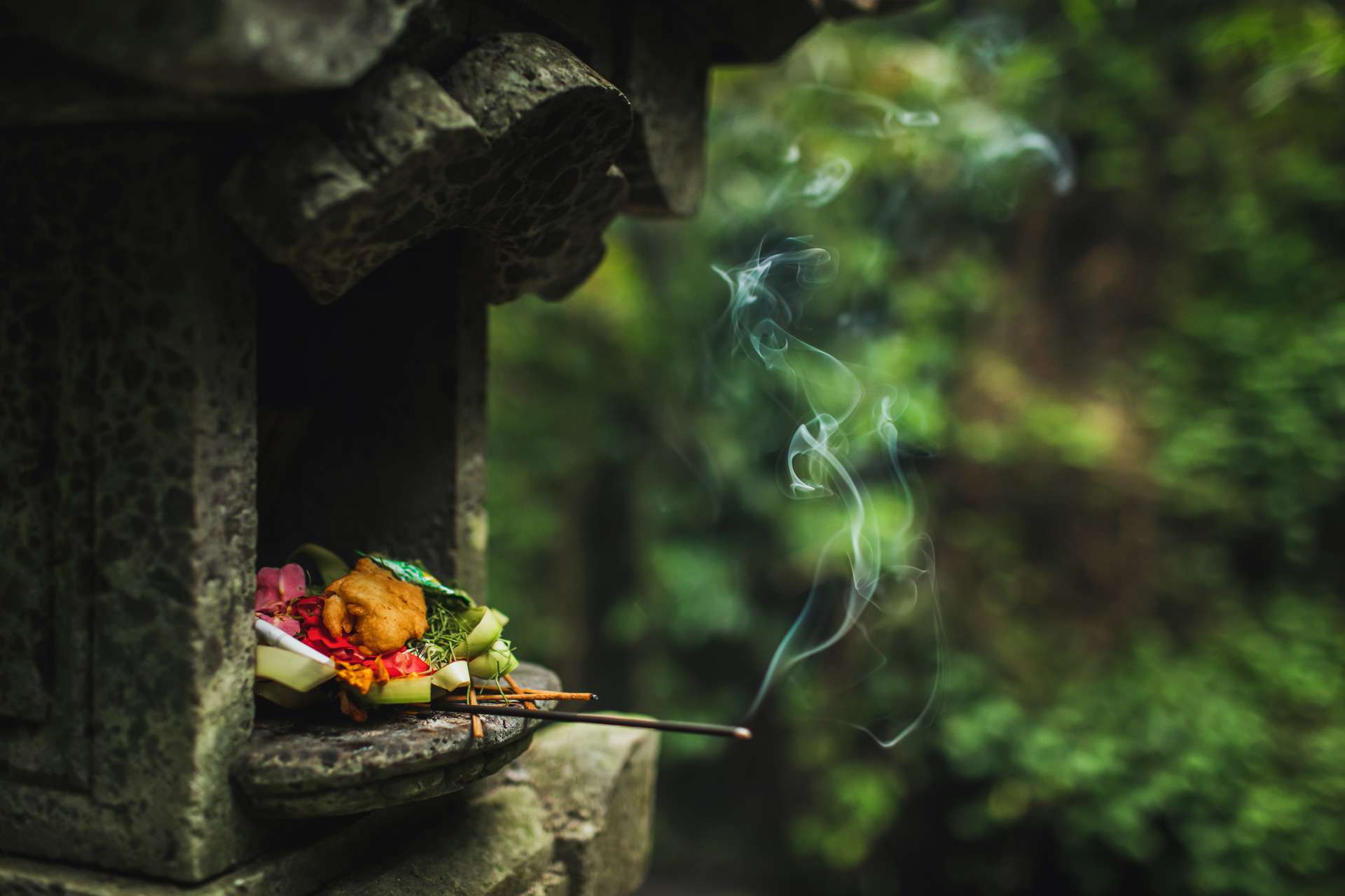 Discover the Meanings Behind These 7 Popular Bali Symbols