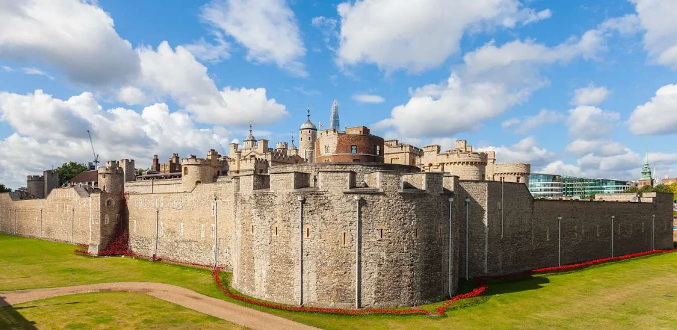 Tháp London - Top những địa điểm tham quan tại Anh không nên bỏ lỡ
