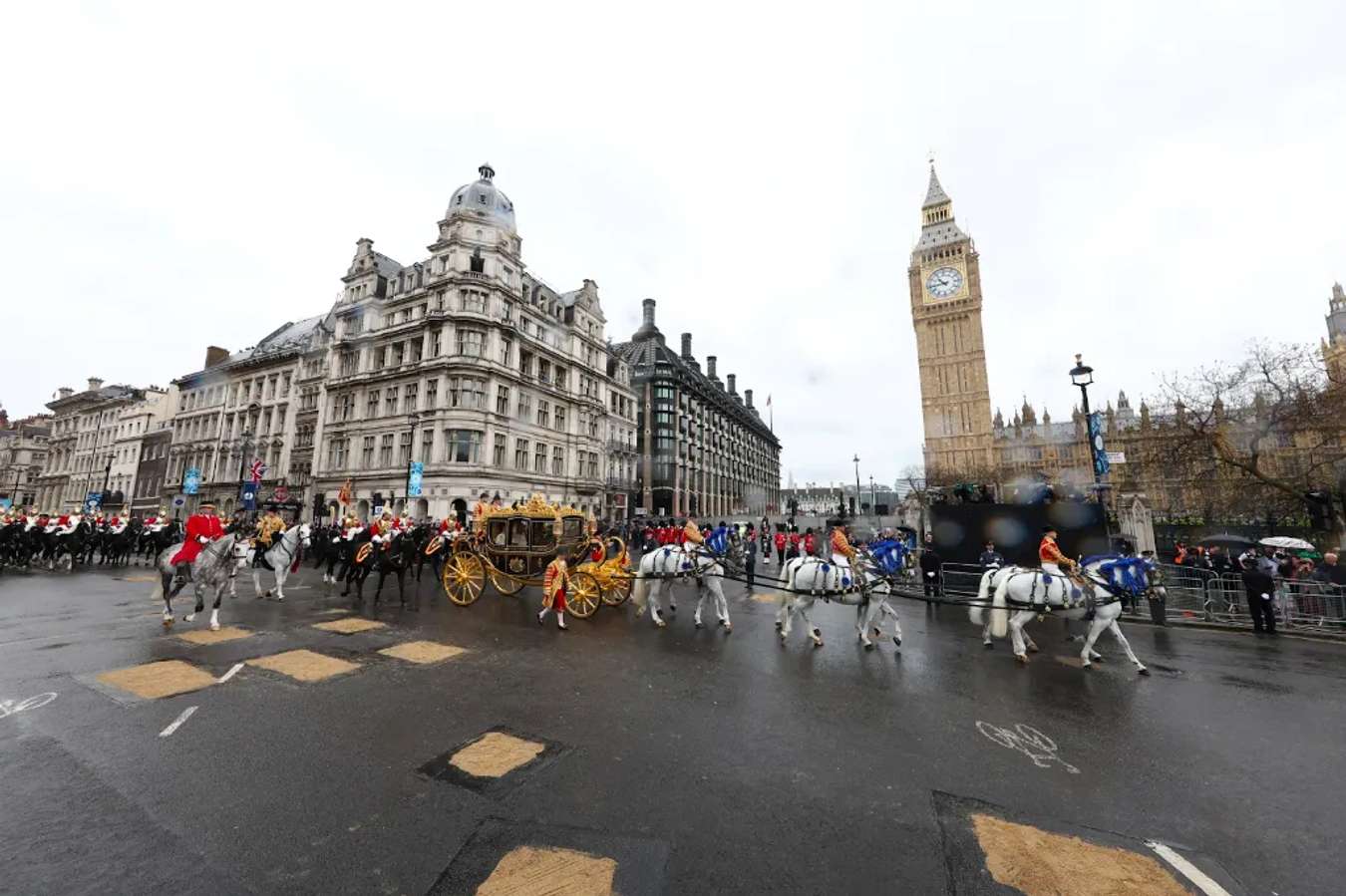 Tháp London - Top những địa điểm tham quan tại Anh không nên bỏ lỡ