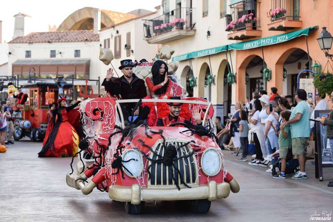 10 Rekomendasi Tempat Terbaik Merayakan Halloween di Dunia