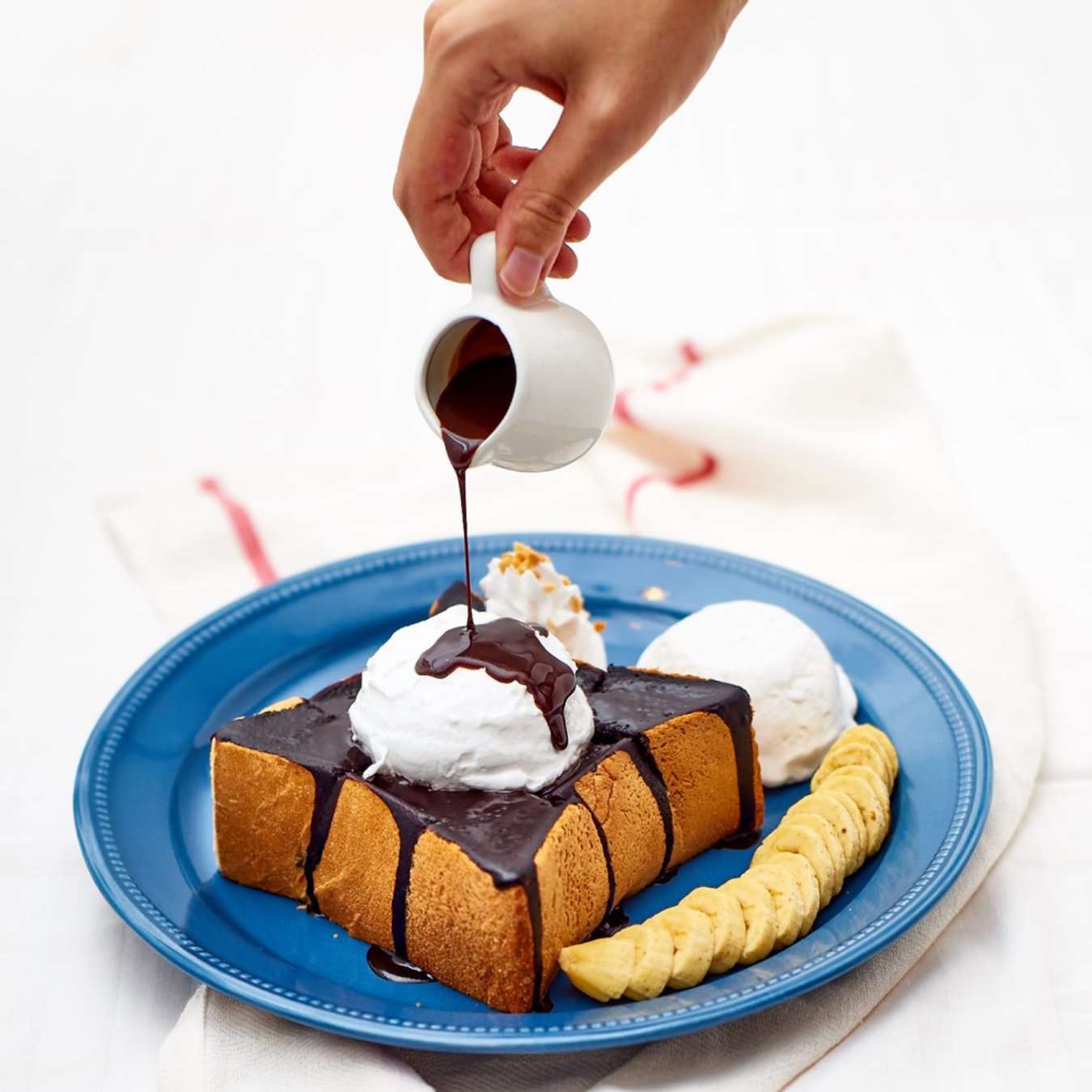 20 Puchong Cafes for an Incredible Cafe Experience