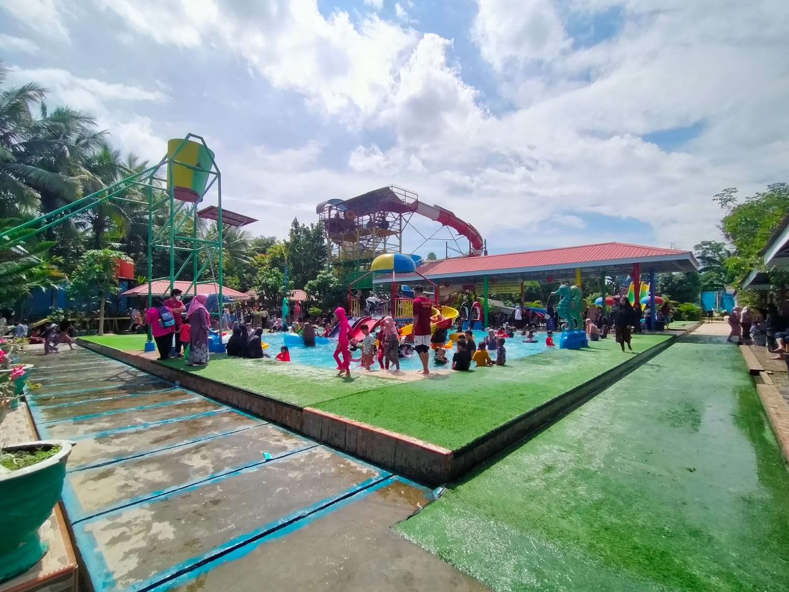 Wahana, Alamat & Harga Tiket Wisata Kebun Gowa 2024