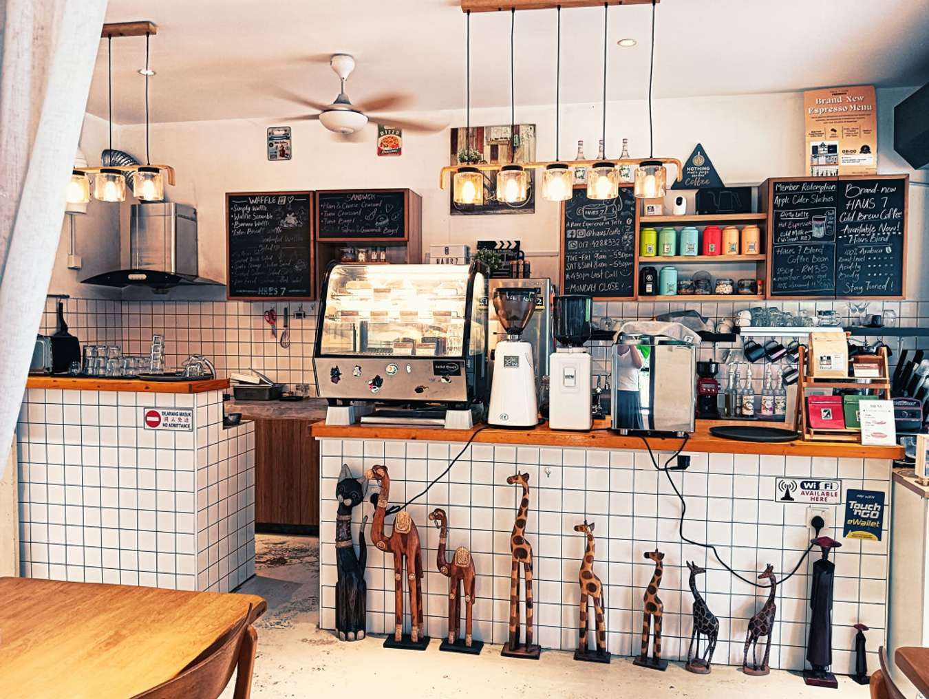 20 Puchong Cafes for an Incredible Cafe Experience