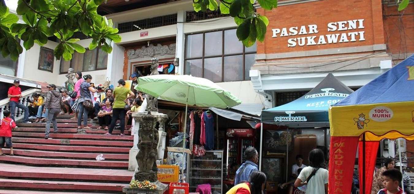 Selalu Ramai, Ini Fakta Pasar Seni Sukawati yang Jadi Favorit Turis!