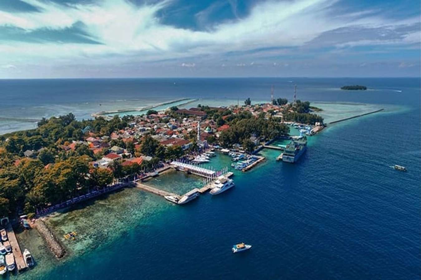 Ini 7 Daftar Pulau Cantik Buat Island Hopping di Kepulauan Seribu!