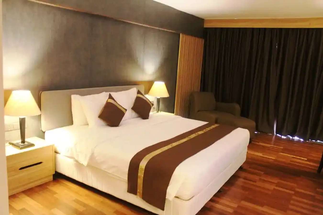 5 Popular Scuba Diving Spots in Batam and Hotel Recommendations Nearby