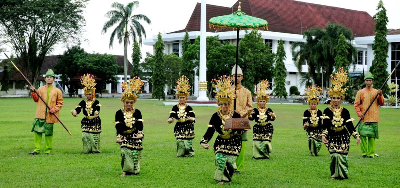 5 Tarian Sumatera Selatan Tradisional yang Unik