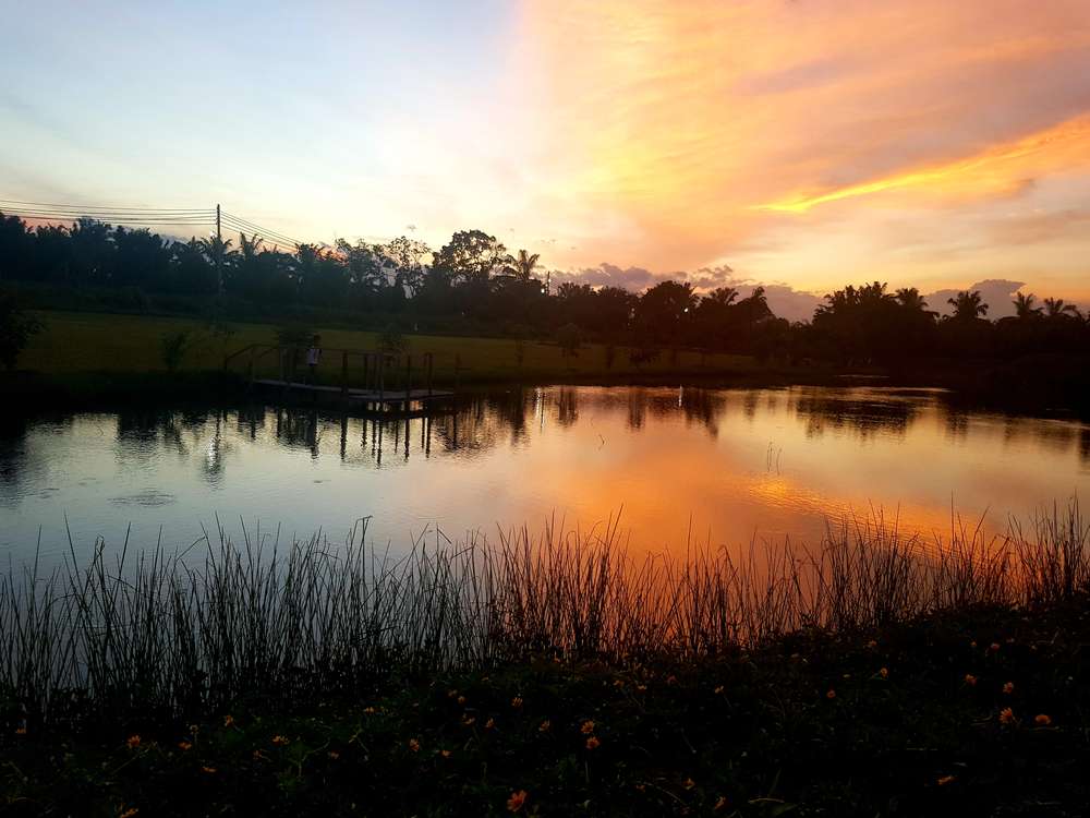 8 Tempat Wisata di Rantau Prapat Terbaik, Alamnya yang Indah Patut ...
