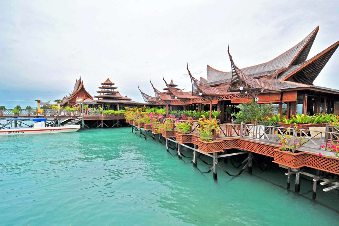 10 (or more) Scuba Diving Spots in Malaysia