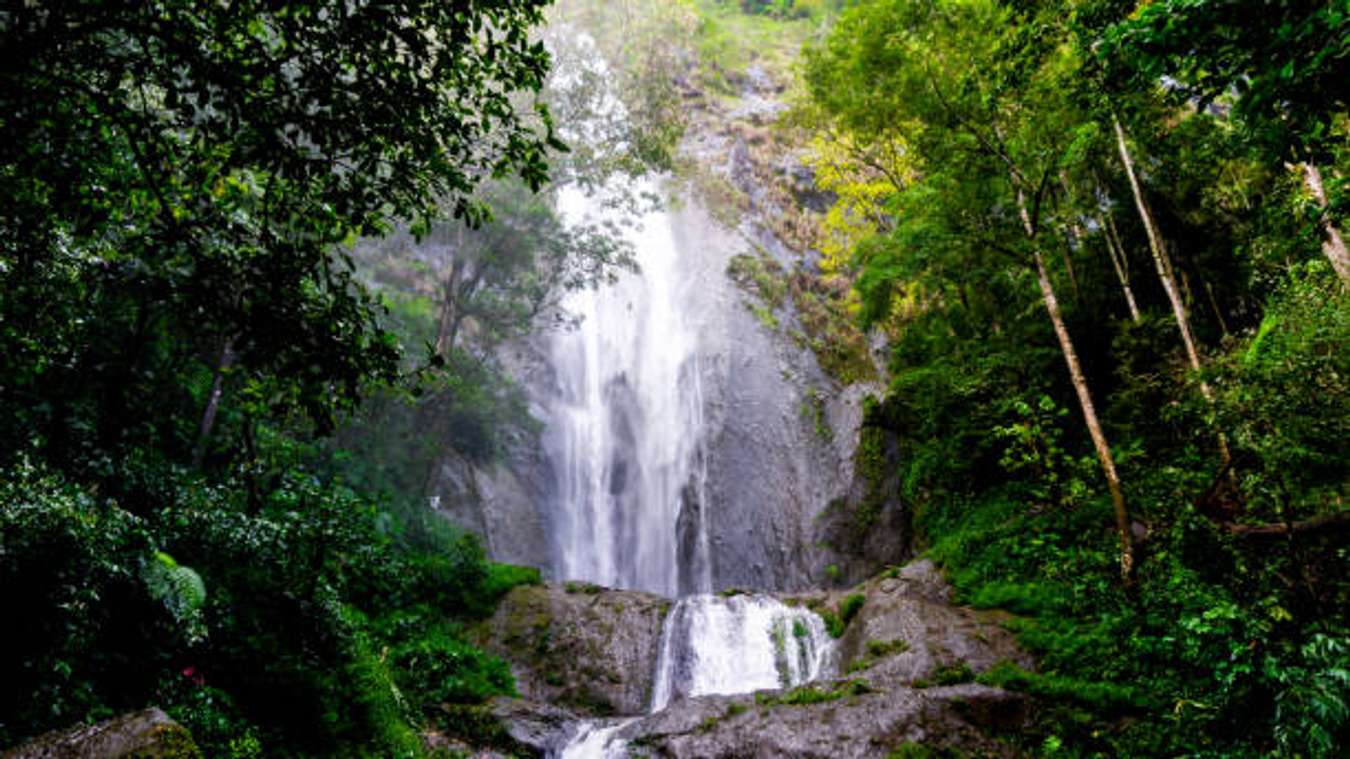 Air Terjun Dolo, Pesona Alam yang Memukau di Kediri