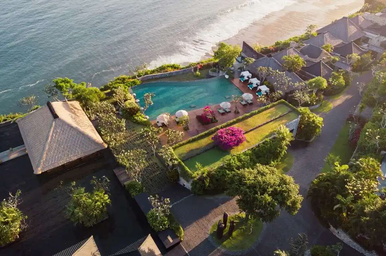 The Best Resorts in Uluwatu Bali: Paradise Perched on Cliffs