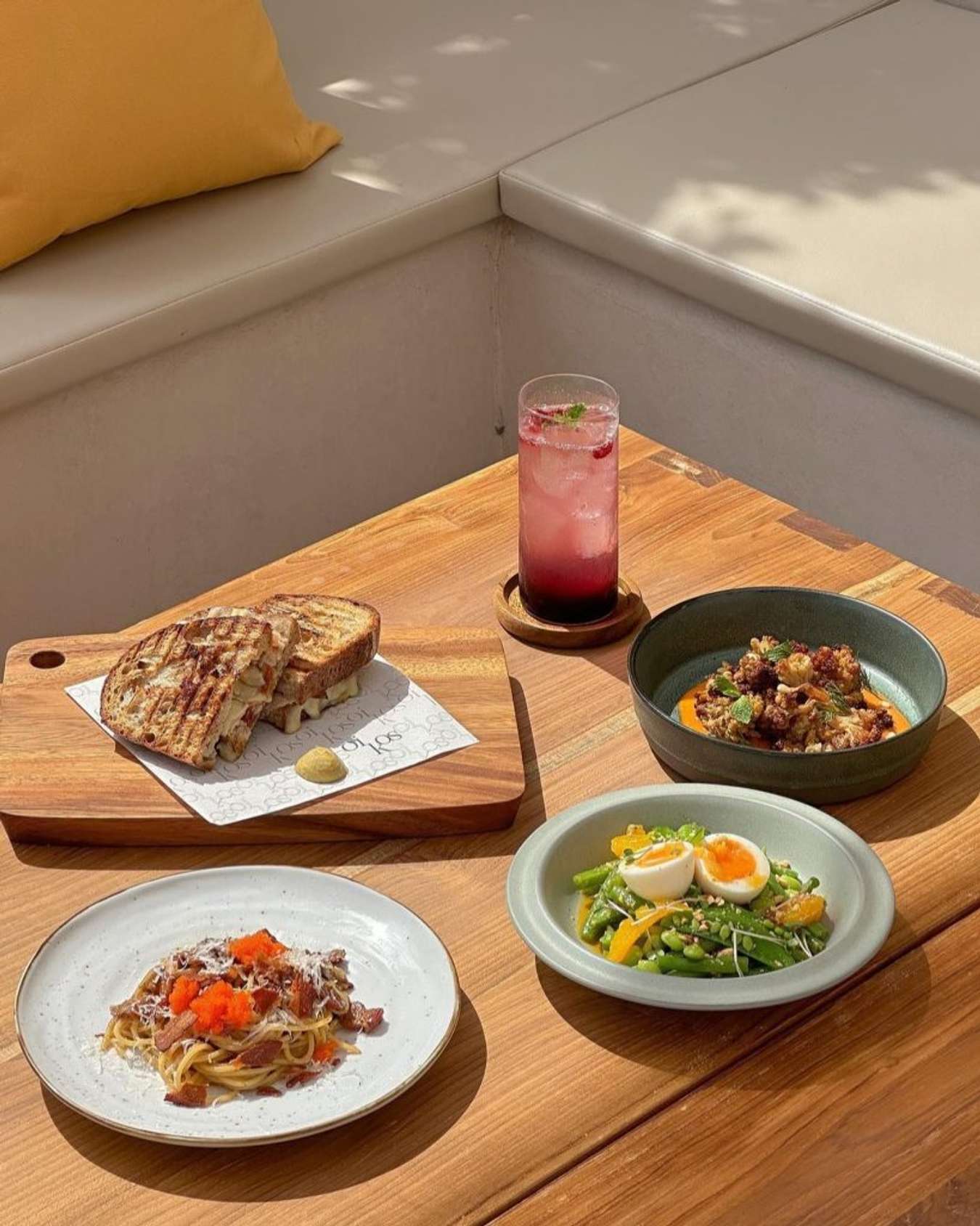 Check out 7 Glamorous Bangkok Cafes: Where are they?