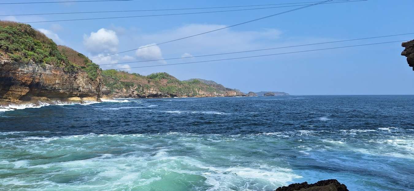 Pantai Sindangkerta: Surga Tersembunyi di Tasikmalaya yang Wajib Kamu ...