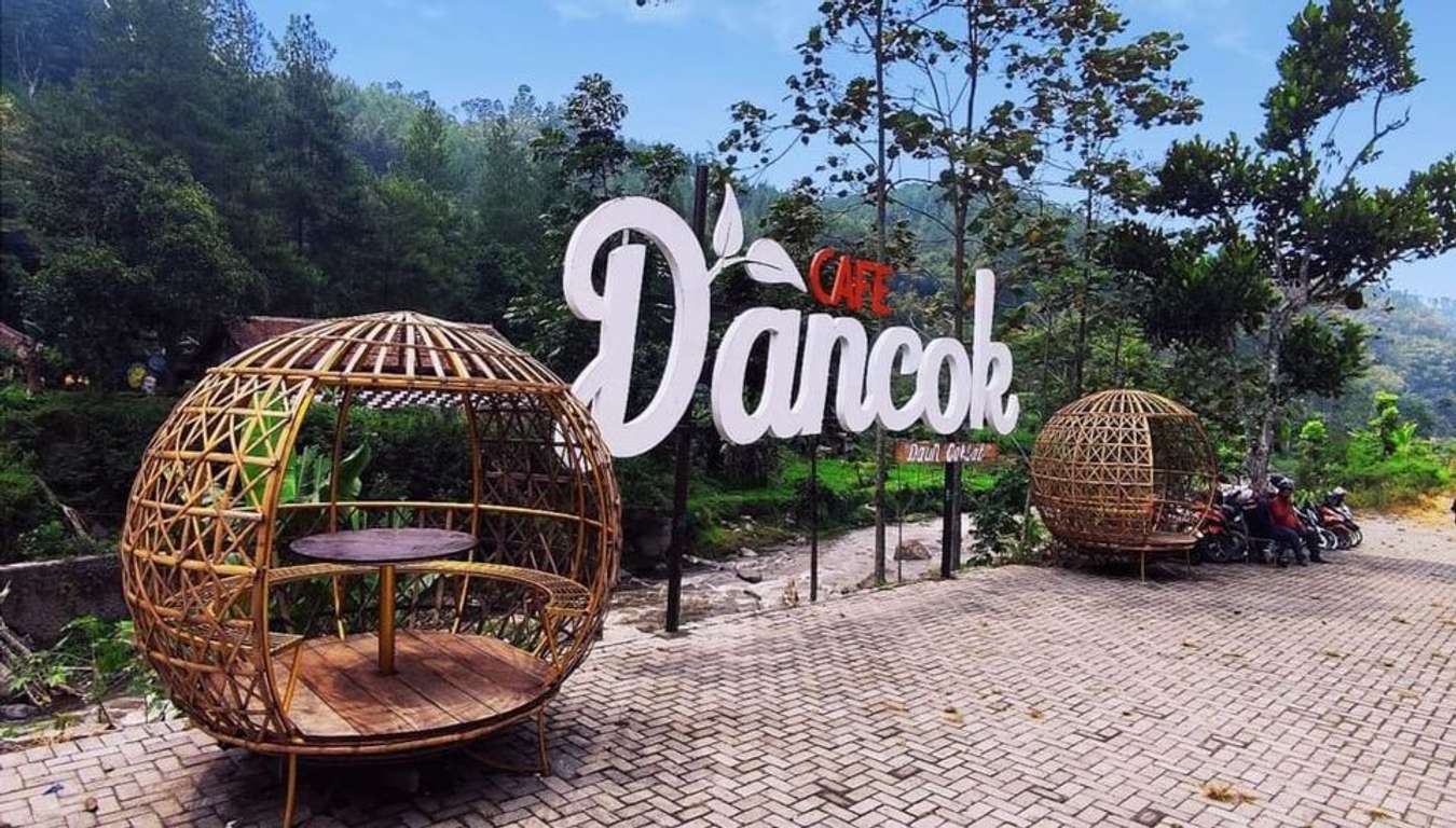 7 Cafe Estetik Malang yang Hits dan Instagramable