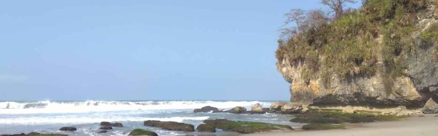 Pantai Goa Langir: Lokasi, Jam Buka, Harga Tiket Masuk, dan Daya Tariknya