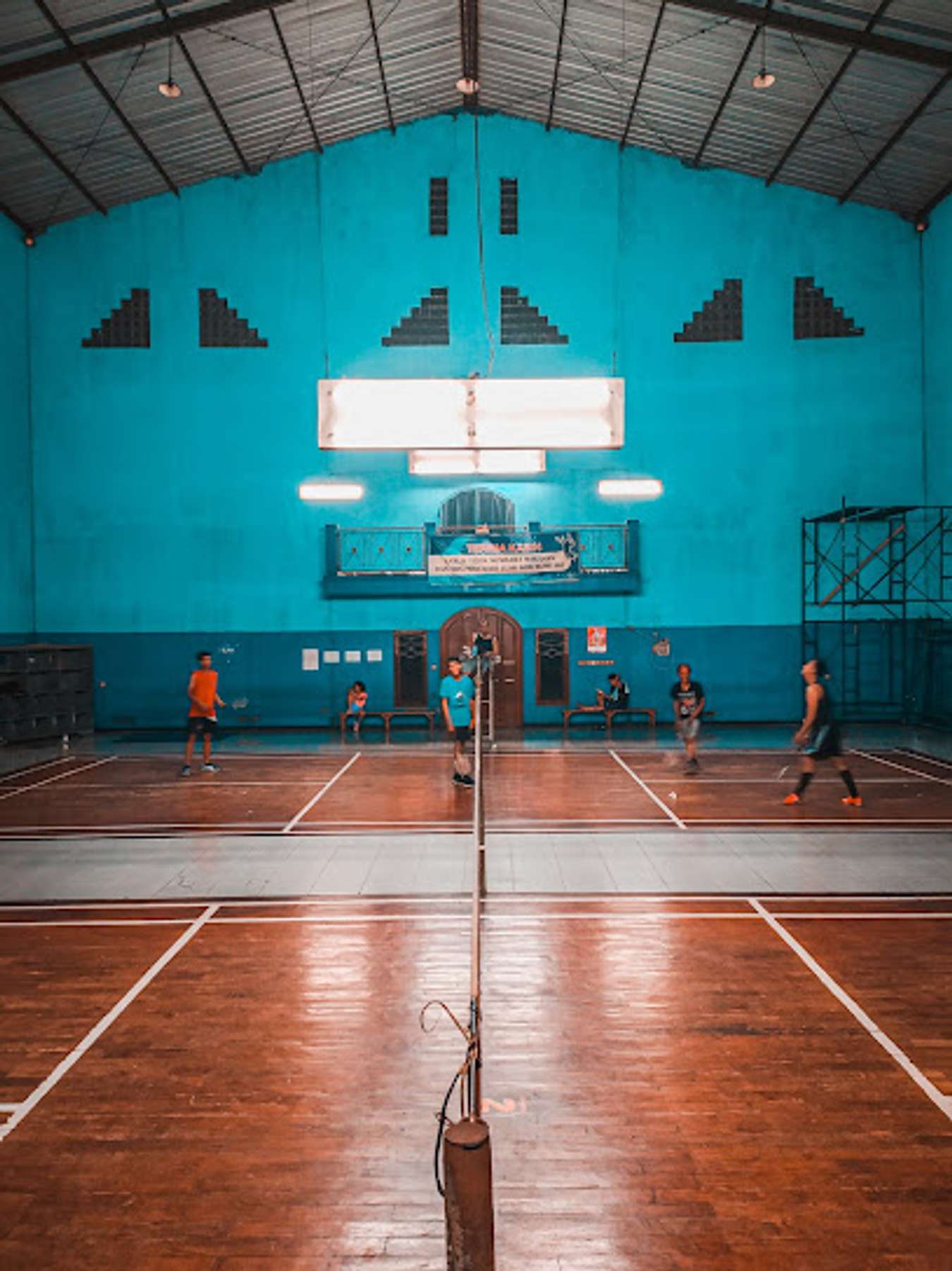 10 Rekomendasi GOR Badminton Cimahi, Cocok Disewa untuk Latihan dan ...