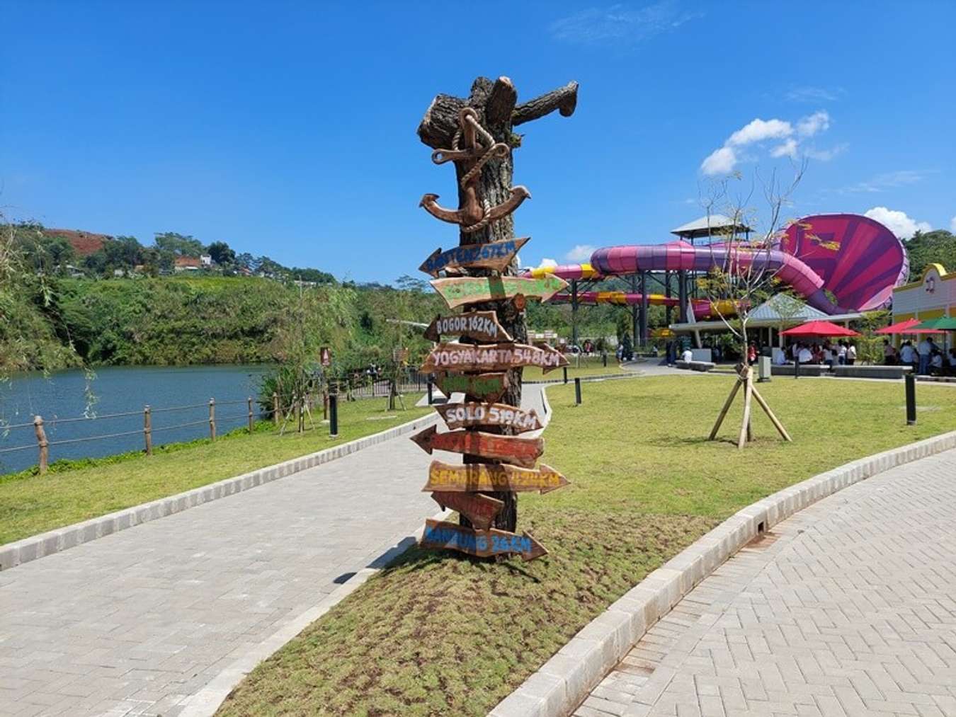 10 Destinasi Dekat Stasiun Padalarang, Yuk Eksplor!