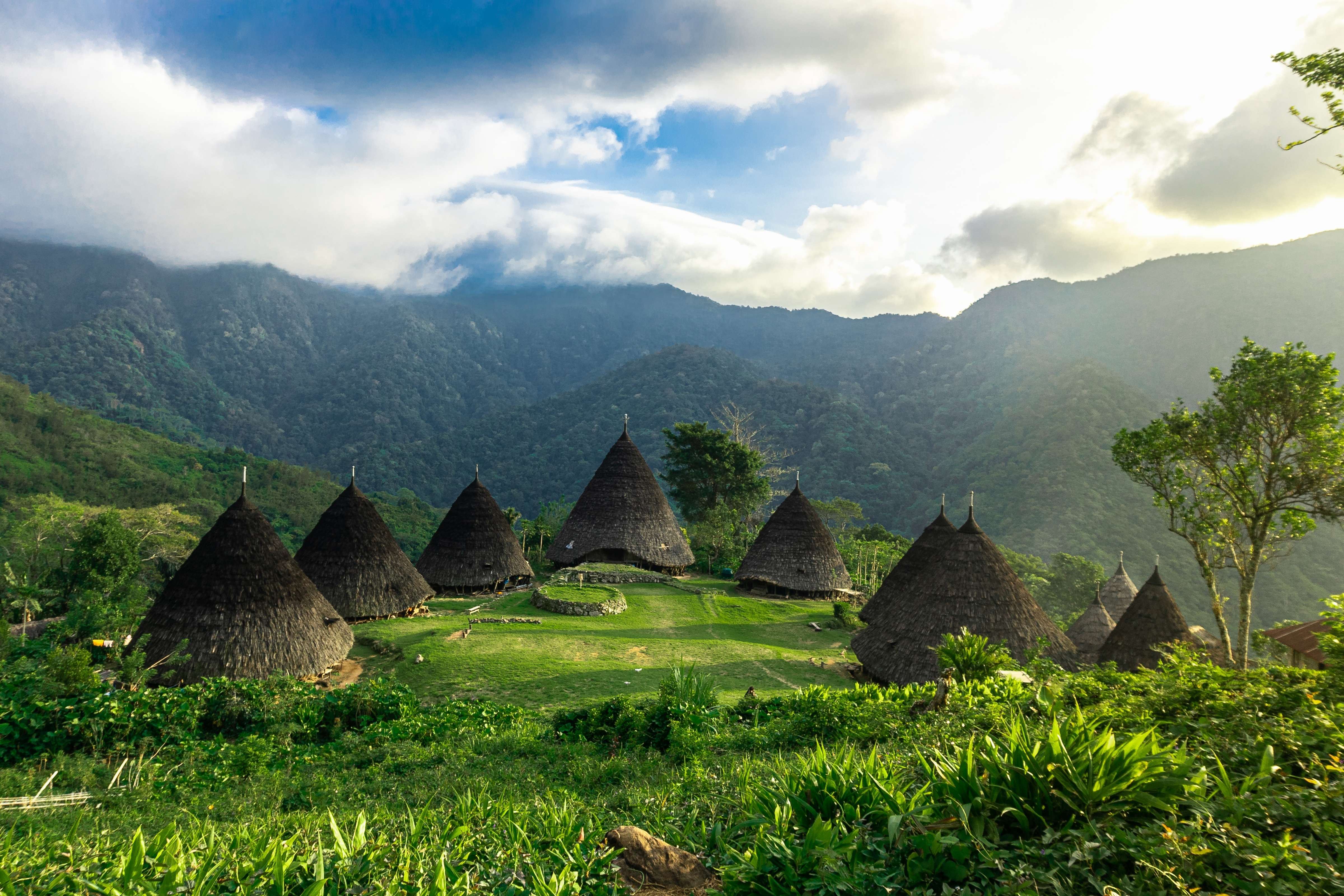 Eksplorasi 10 Keindahan Alam Indonesia