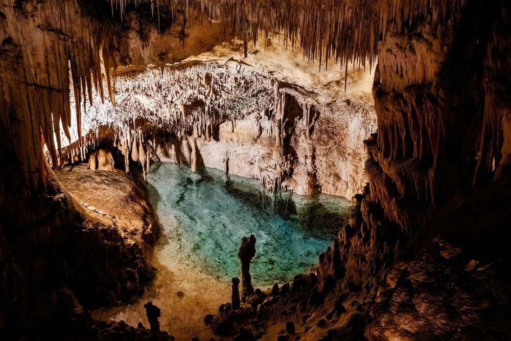 Kisah Mistis Goa Mampu, Daya Tarik dan Tips Wisata yang Aman
