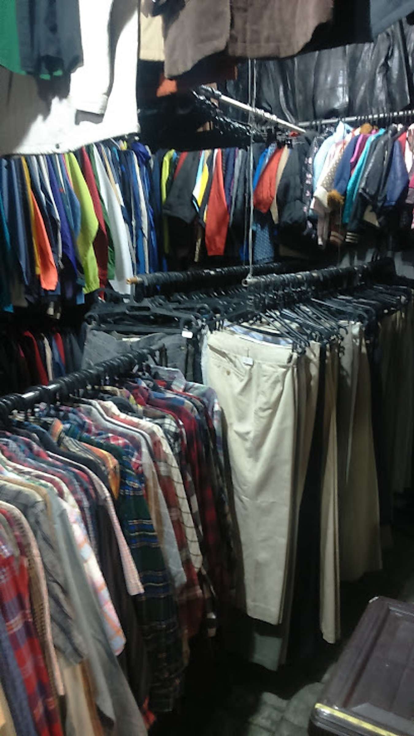 7 Tempat Thrifting Malang yang Populer untuk Berburu Fashion Item