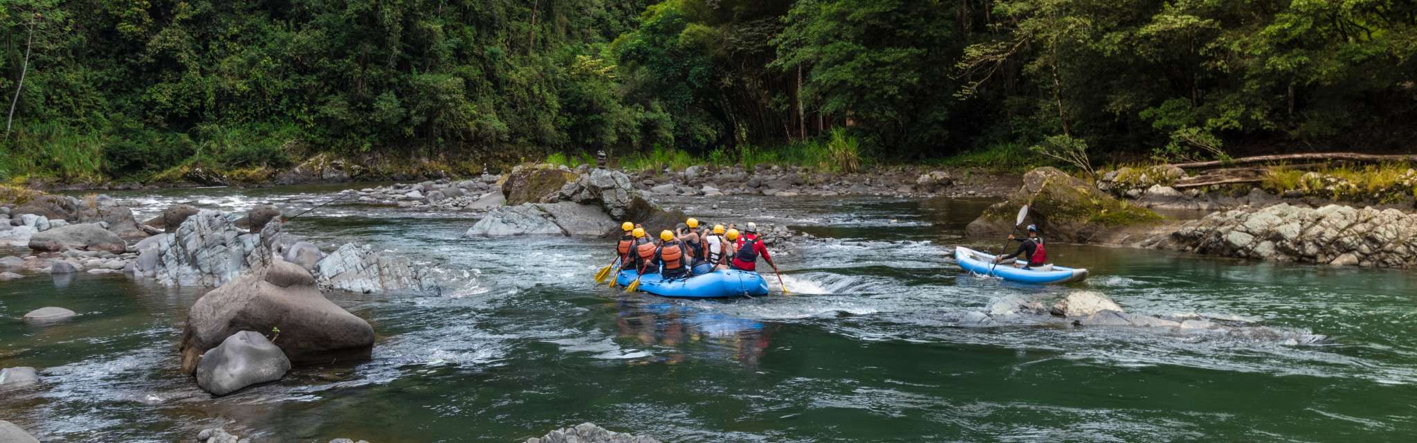 10 Rekomendasi Tempat Rafting Seru di Bogor