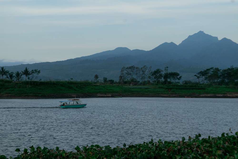 Waduk Selorejo di Jawa Timur: Ini Lokasi, Jam Buka, Harga Tiket Masuk ...