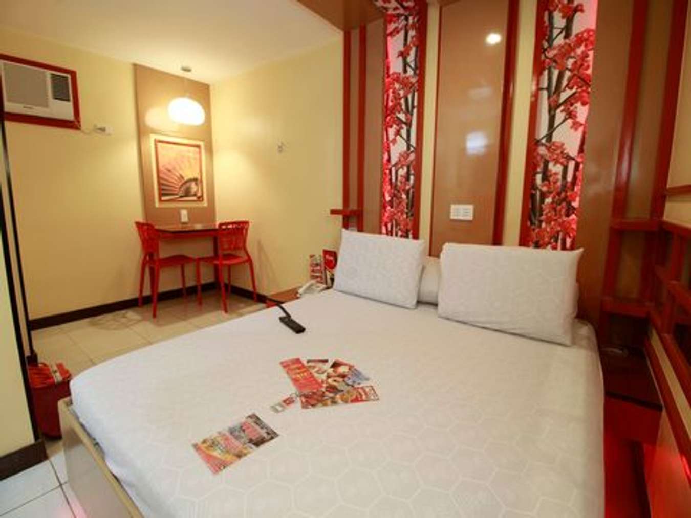 Recommendations for Affordable Hotels with Pool Facilities in Alabang