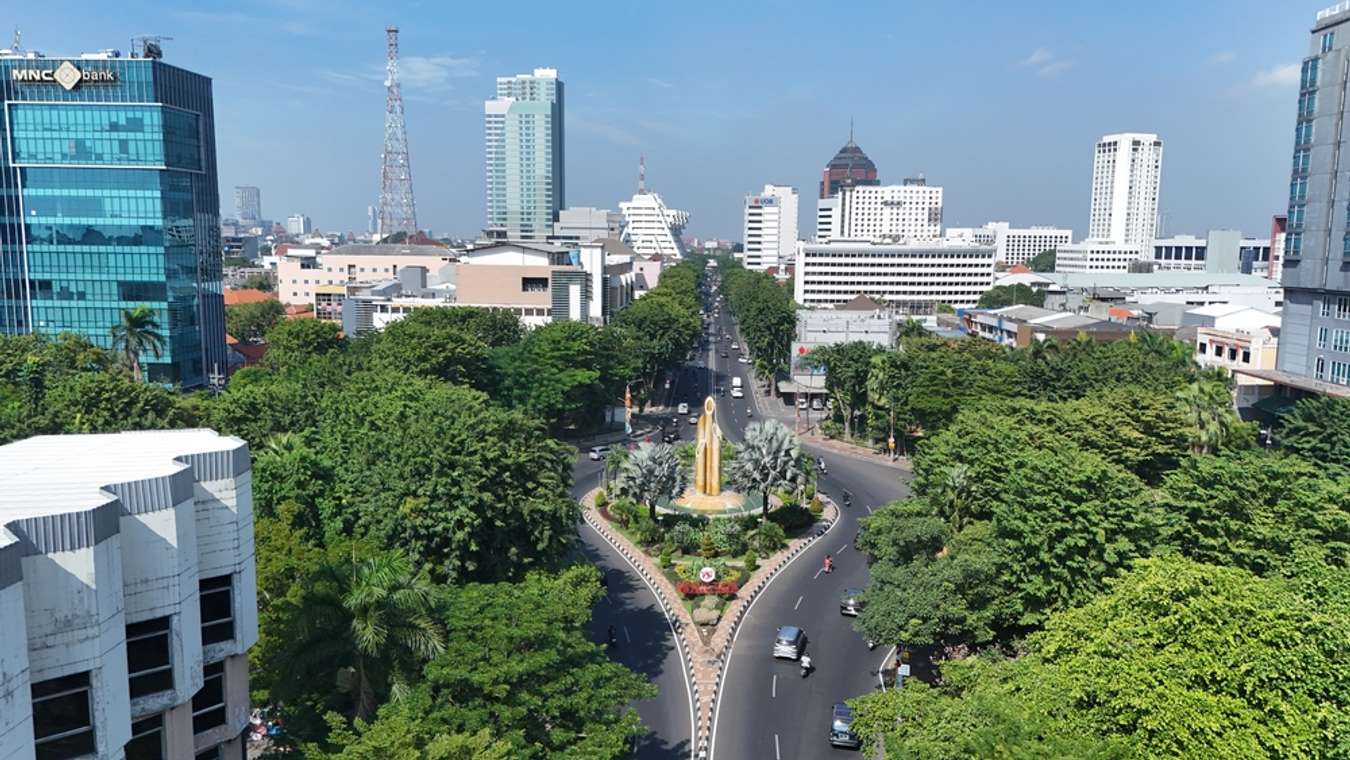 Zona Waktu Surabaya dan Rekomendasi Kulinernya