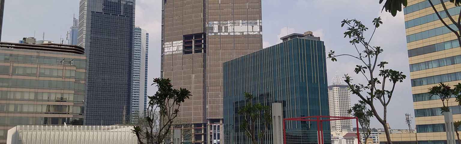 Berkunjung ke Skydeck Sarinah, Spot Lihat City View yang Aesthetic