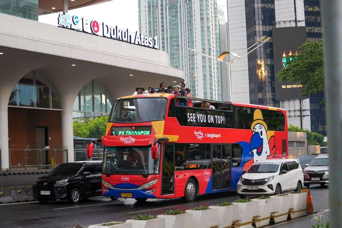Explore Bus tingkat jakarta