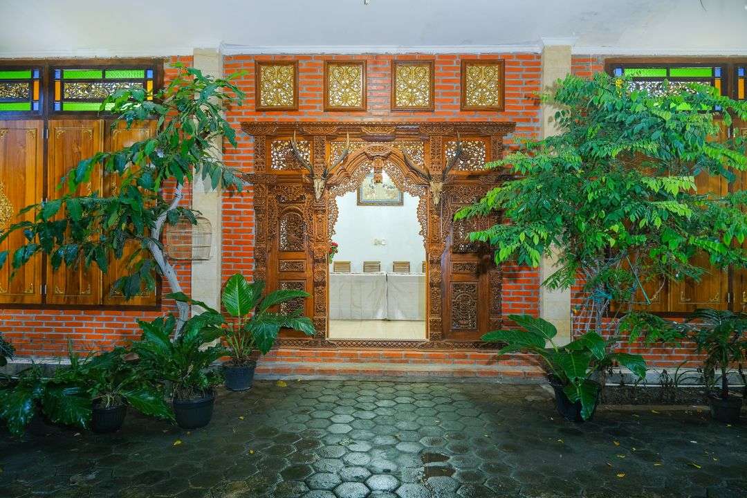 Cara Menuju Pink Beach Labuan Bajo dan Wisata Menarik di Sekitarnya