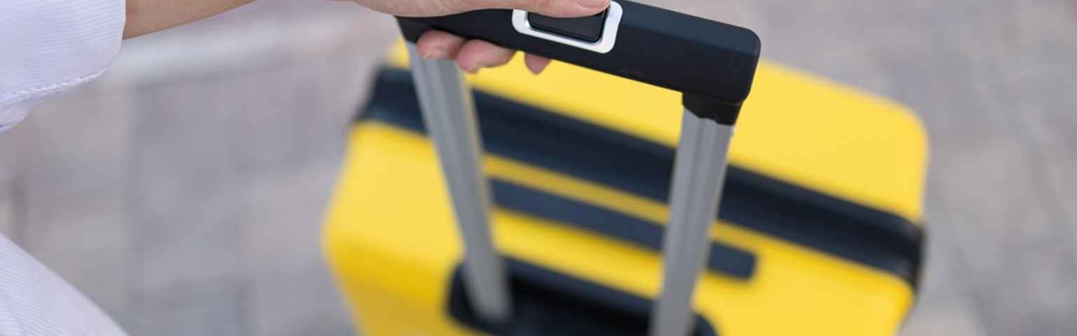 Hand Carry Luggage Guide: Regulation, Size, Weight & Tips