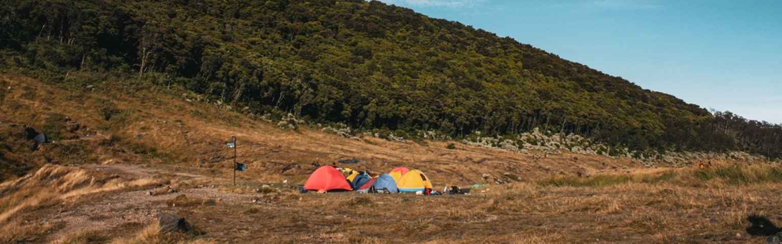 7 Gunung di Bogor untuk Pendaki Pemula