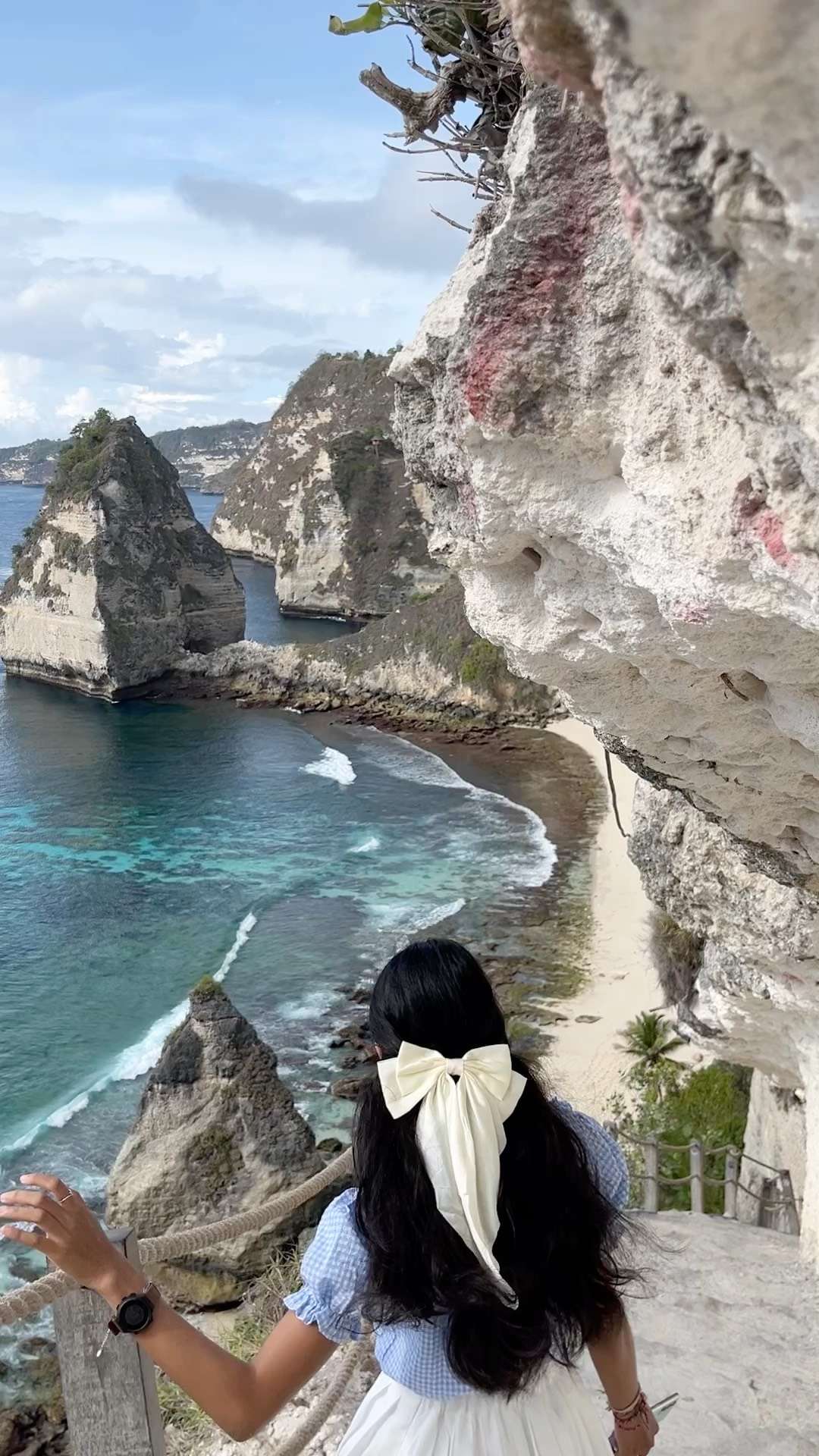 Tiket Masuk Taman Mini Indonesia Indah (TMII) di Traveloka