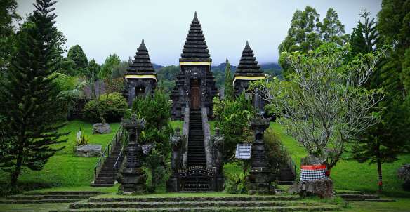 9 Ikon Kota Bandung Terpopuler & Ikonik