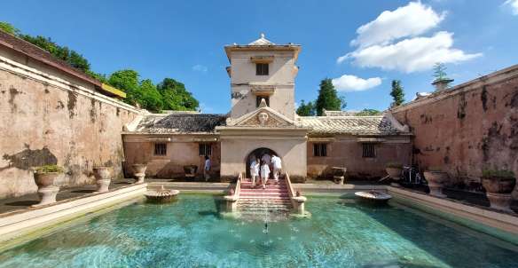 Moshing: Arti serta Bentuk Gerakan Seru-seruan saat Konser Musik!