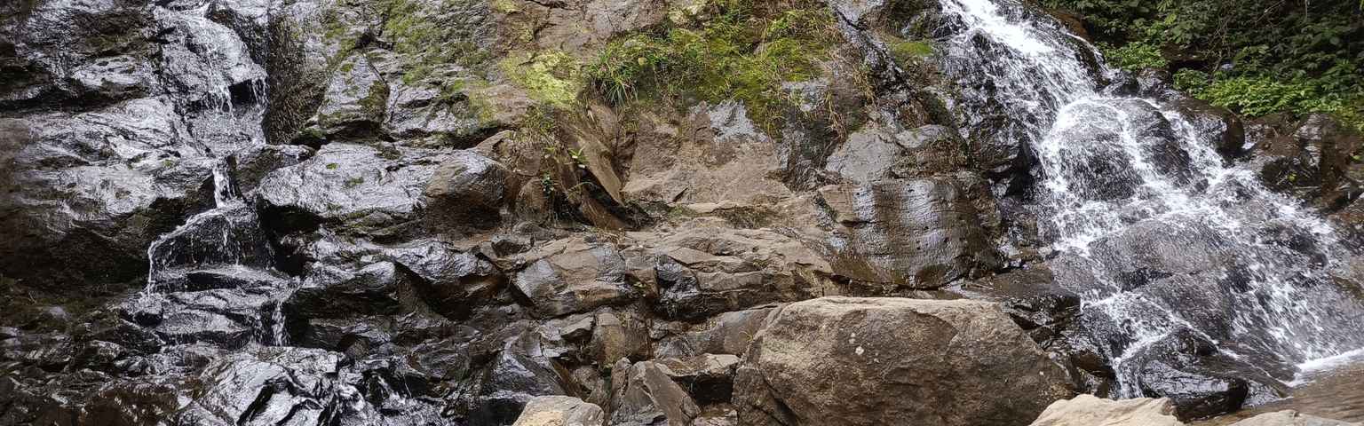 Curug Batu Cisuren, Pesona Wisata Alam di Puncak Bogor