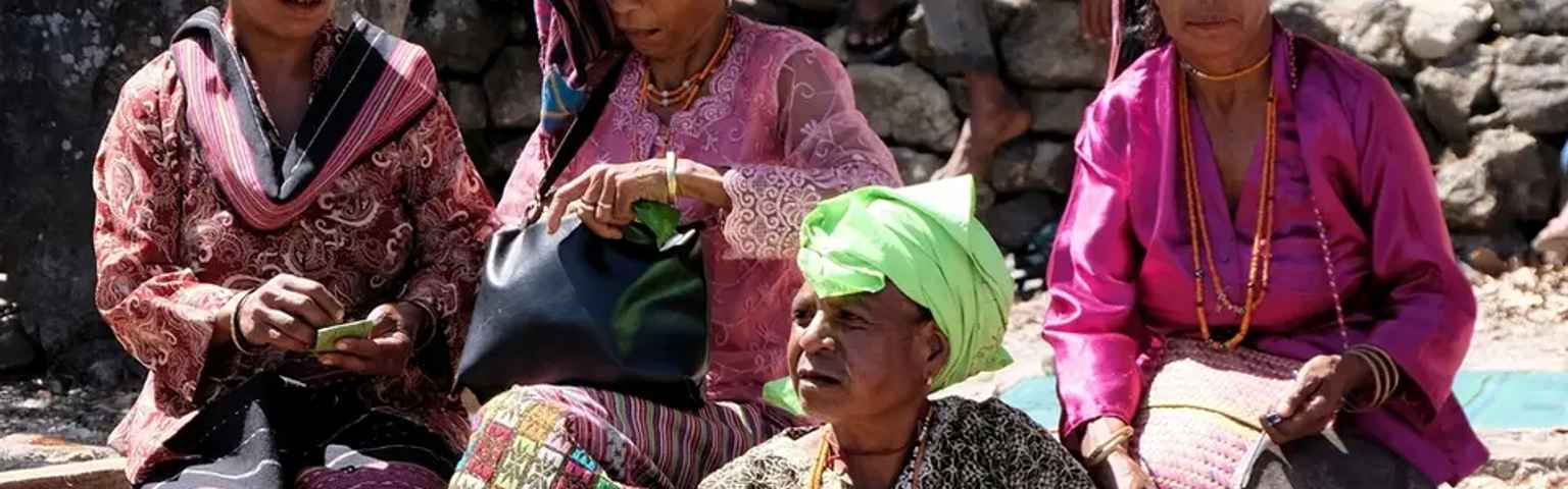 Mengenal Pakaian Adat Timor Leste: Filosofi, Detail Material, dan ...