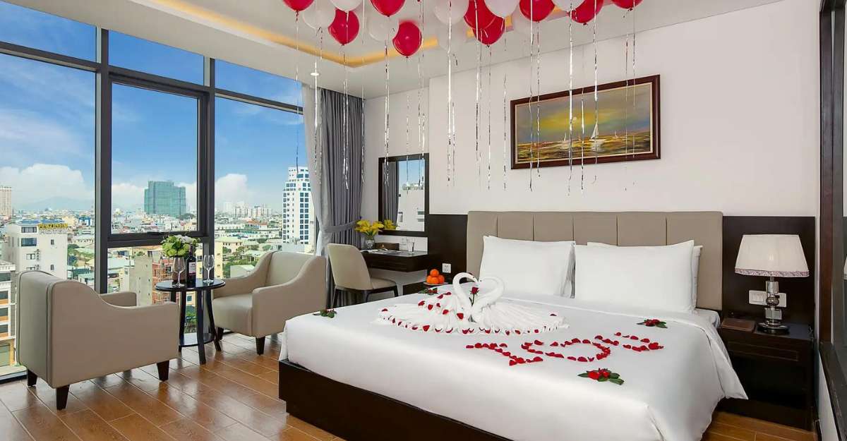 Golden Line Hotel Danang, Giá giảm 30%, Ảnh & Review chân thật