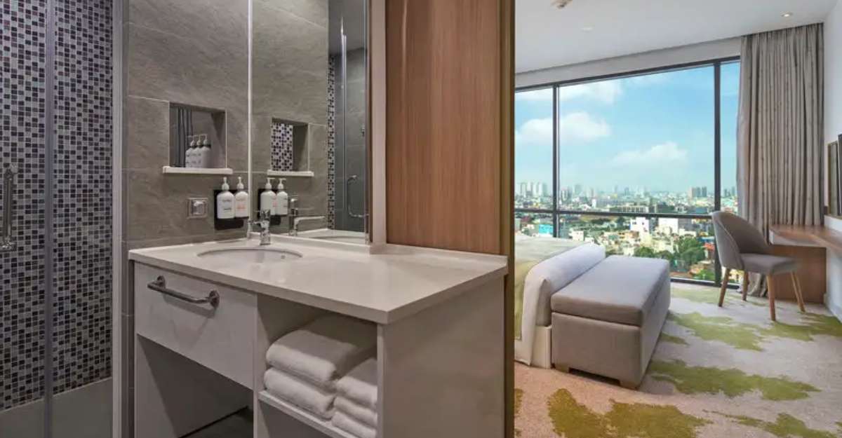 Holiday Inn & Suites SAIGON AIRPORT, an IHG Hotel, Giá Đang Giảm Tới 30%