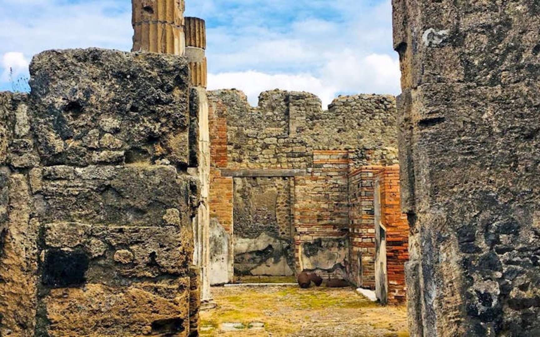 Day tour to Pompeii from Naples - Giá tốt nhất tại Traveloka Xperience