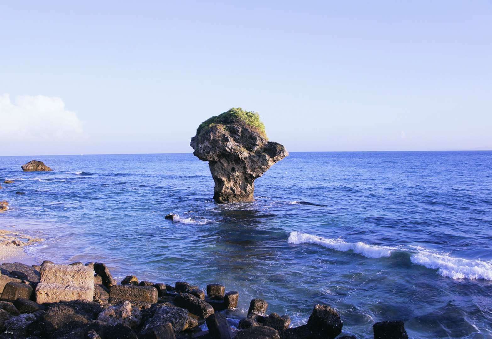 Xiao Liu Qiu Island Day Tour from Kaohsiung | Optional 25% Off HSR Tickets - Start from THB 2,796.69