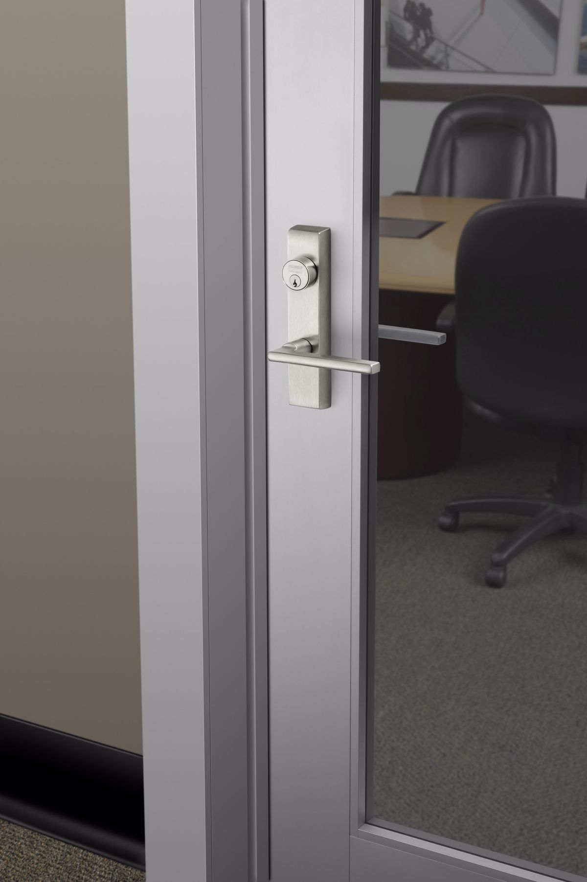 Locks and Exit Devices | ASSA ABLOY DSS